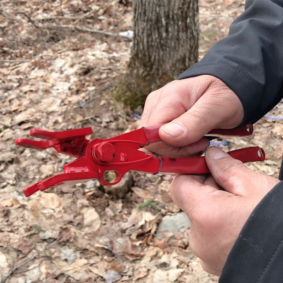 7 / 16" Spout Adaptors Extractor